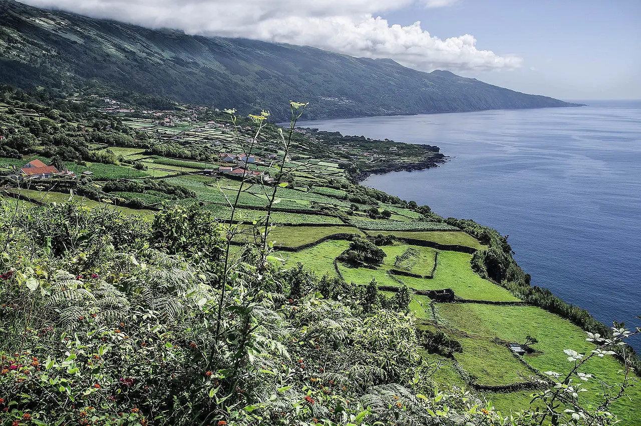 Poilsinė savarankiška kelionė lėktuvu į Azorus, viešbutis Casa Hintze ...